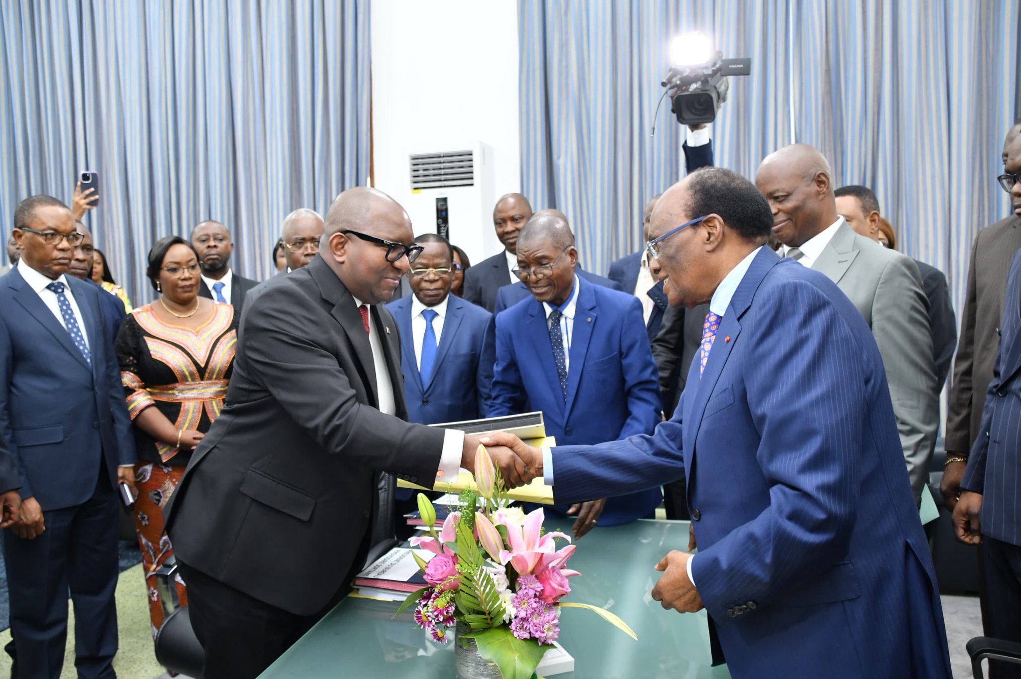 RDC : Le président du Sénat Sama Lukonde prend officiellement ses ... RDC : Le président du Sénat Sama Lukonde prend officiellement ses ...